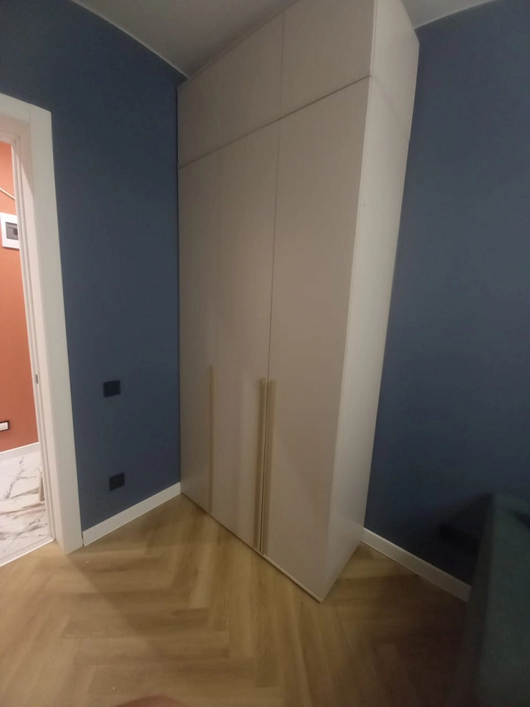 Шкаф 3-х створчатый Норд белый глянец холодный арт. 08-179145 купить в ...