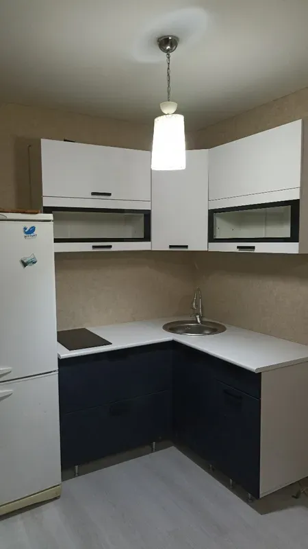 Кухня Техно 1 4 на 1 4 м компоновка №2 белый снег софт ультрамарин софт арт 08 144809 купить